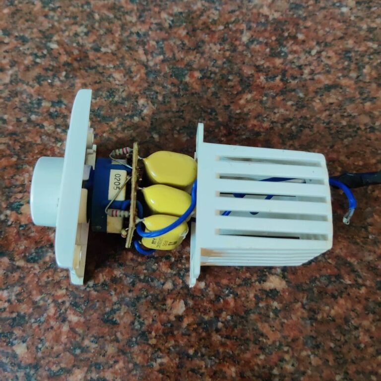 Fan Regulator Teardown - The Tech Blog